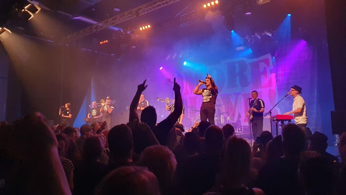 Mit Galerie: So waren The Busters im Braunschweiger Westand