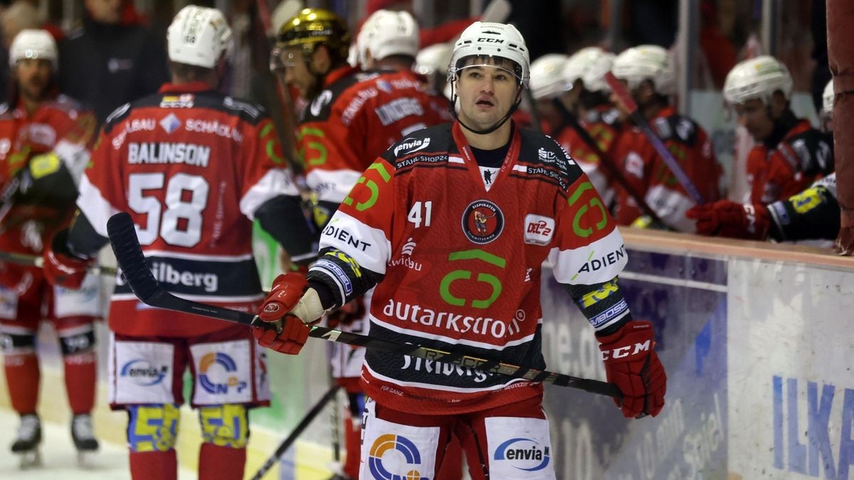 Eispiraten unterliegen Kassel in umkämpftem Spiel