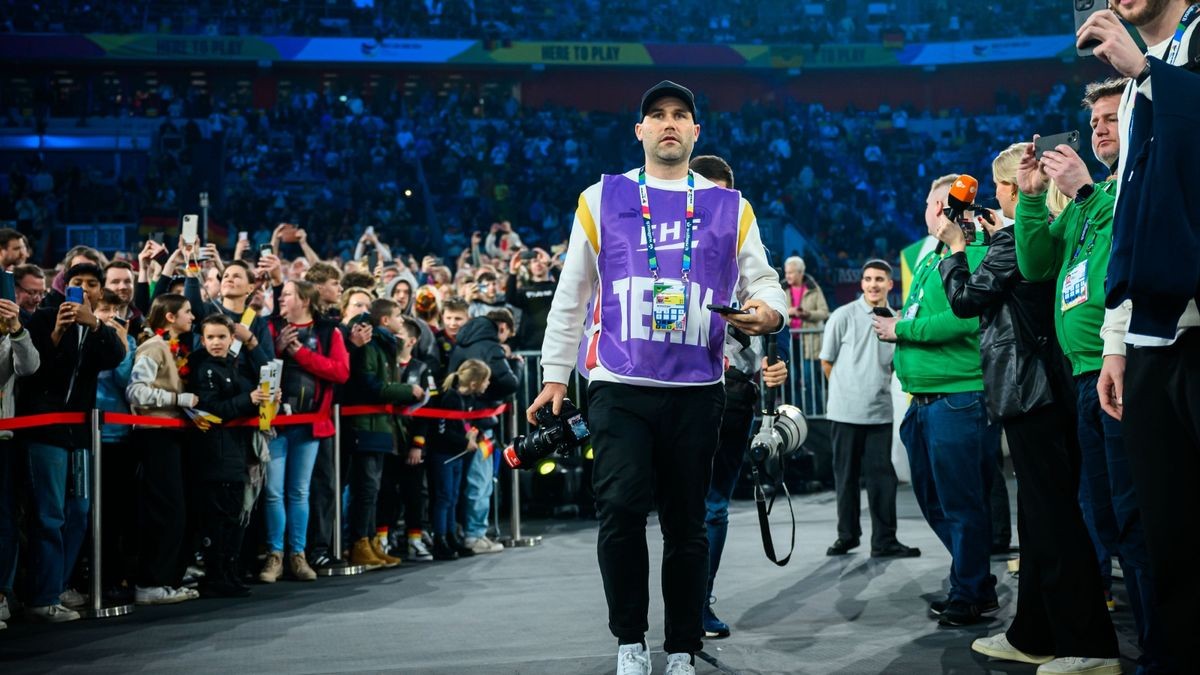 Chris Cramer: Auge in Auge mit den deutschen Handball-Stars