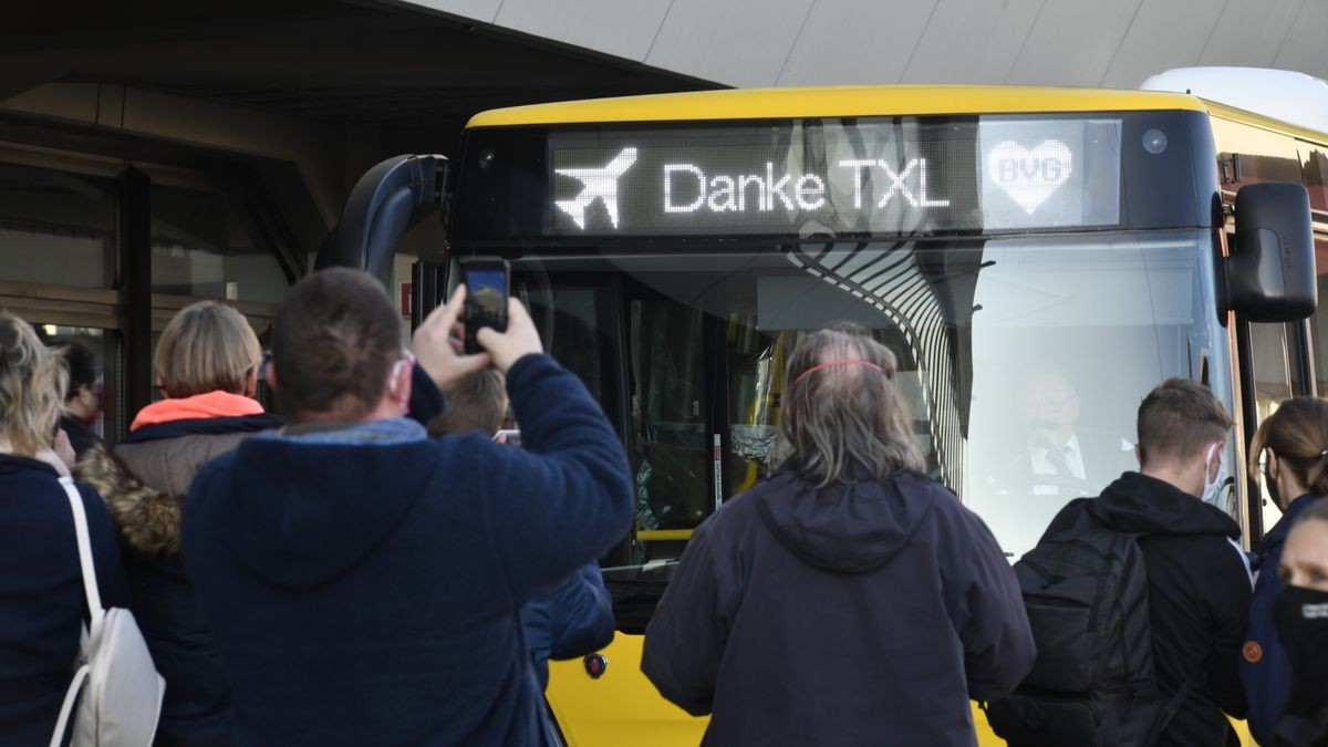 Raten Sie mal, wo dieser TXL-Warteraum jetzt im Einsatz ist