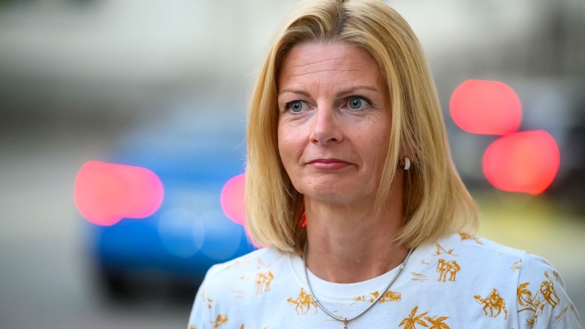 Die halbierte Rathausspitze von Nordhausen – Was macht Alexandra Rieger?