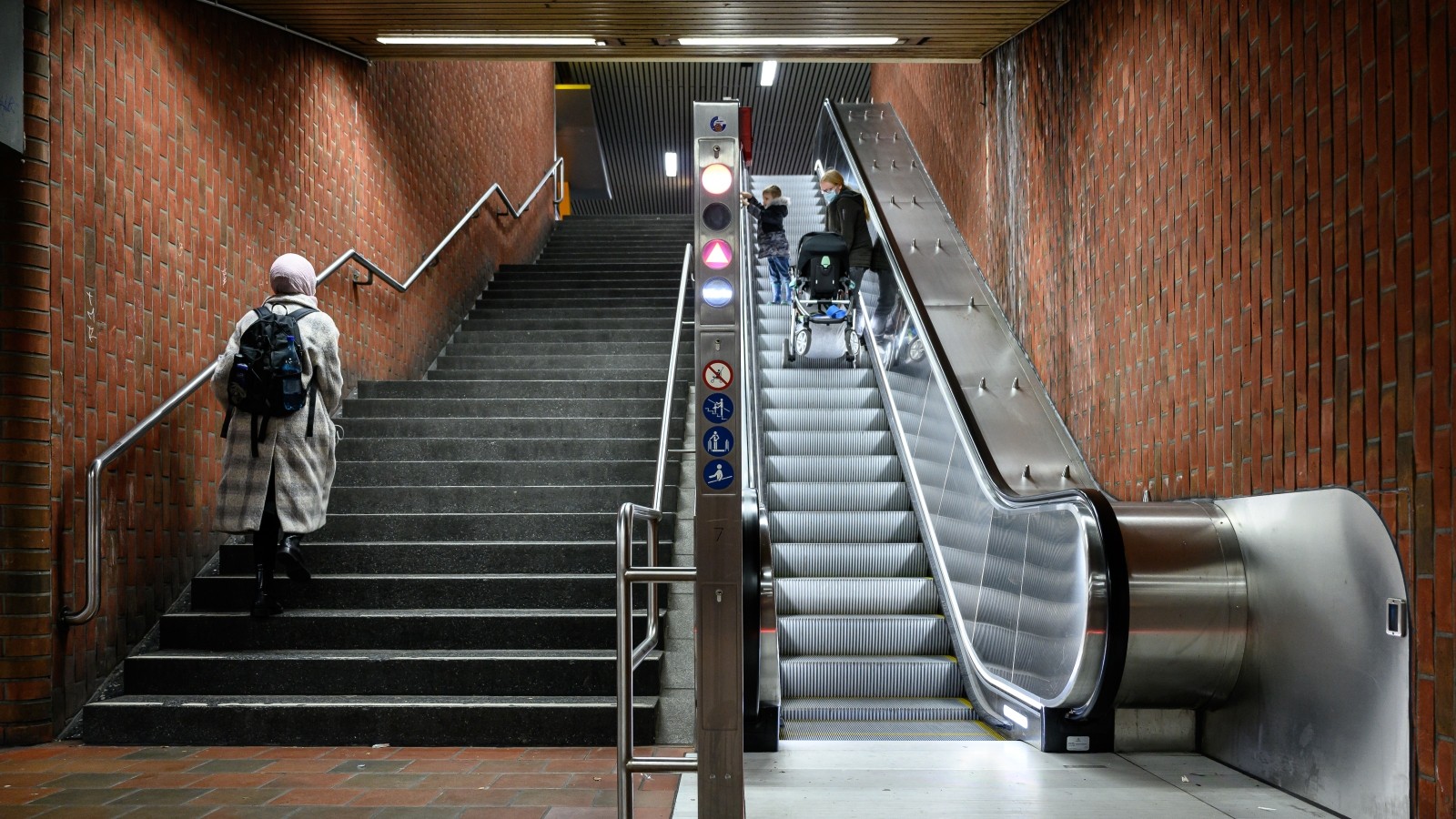 Mülheim: Warum Aufzüge und Rolltreppen so oft kaputt sind