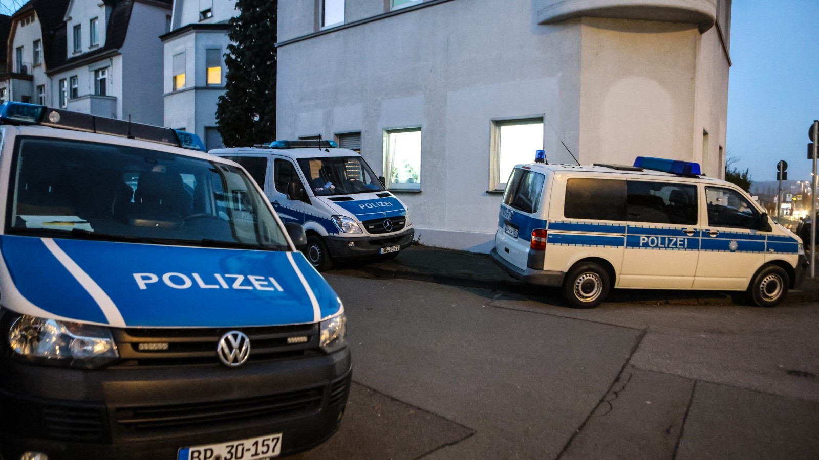 Bundespolizei durchsucht mehrere Wohnungen