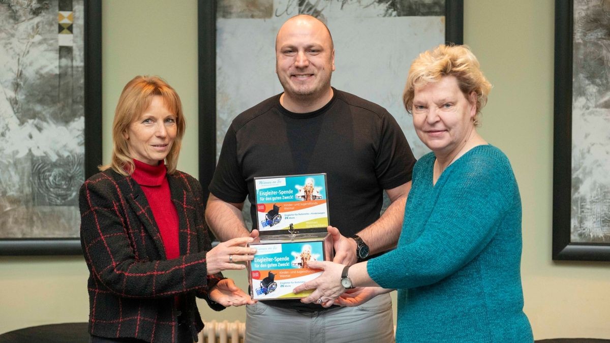 Eisgleiter-Spenden von der Weimarer Weihnacht übergeben