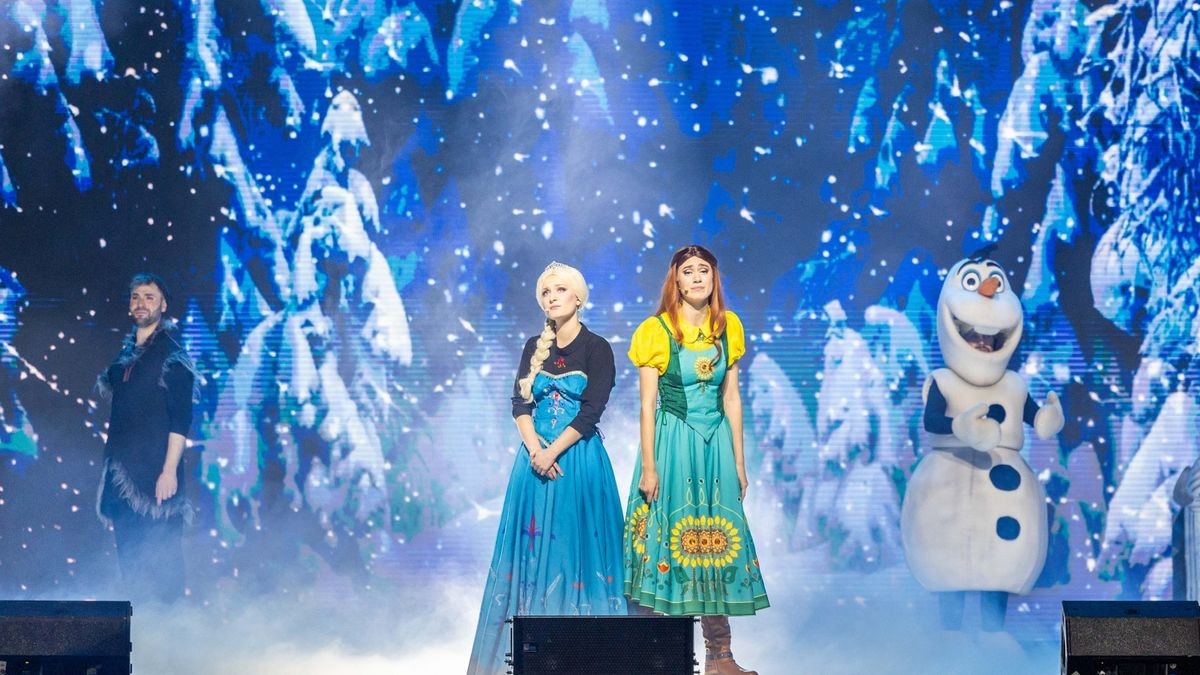 Die Eiskönigin als spektakuläre Musik-Show auf Eis in Erfurt