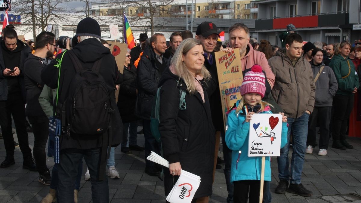 1400 Menschen setzen in Gotha ein starkes Zeichen gegen Rechtsextremismus und Faschismus