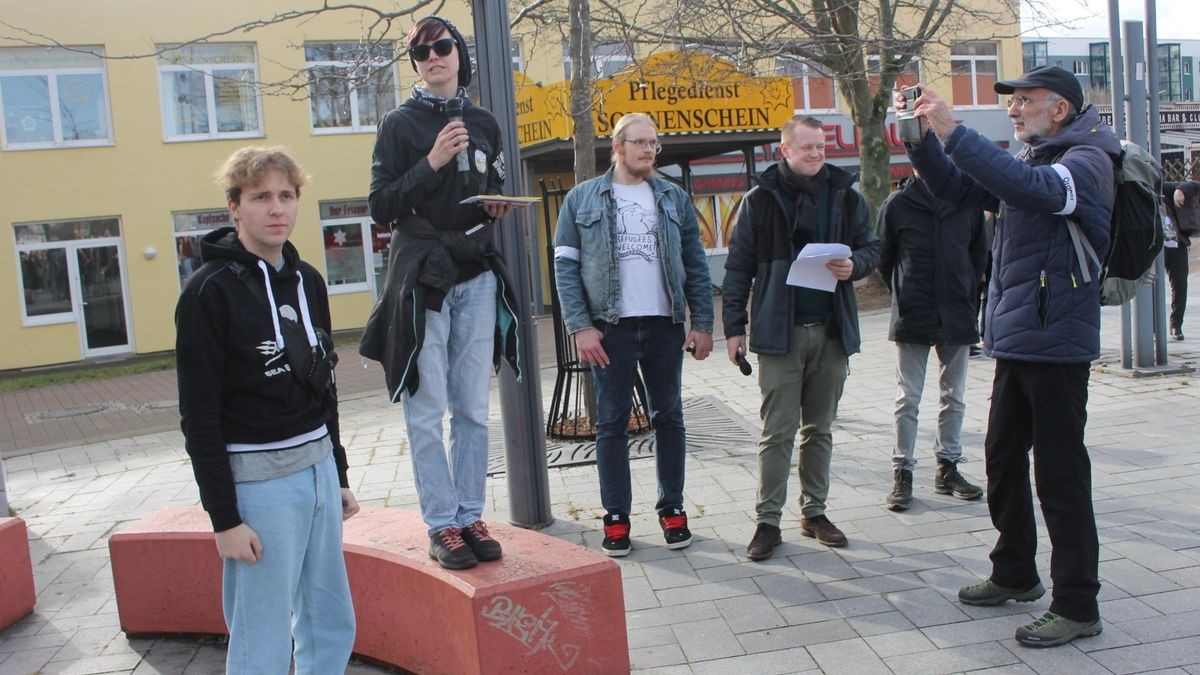 1400 Menschen setzen in Gotha ein starkes Zeichen gegen Rechtsextremismus und Faschismus