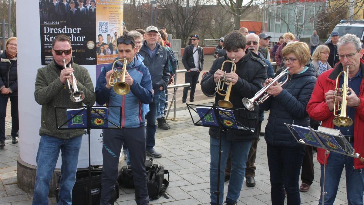 1400 Menschen setzen in Gotha ein starkes Zeichen gegen Rechtsextremismus und Faschismus