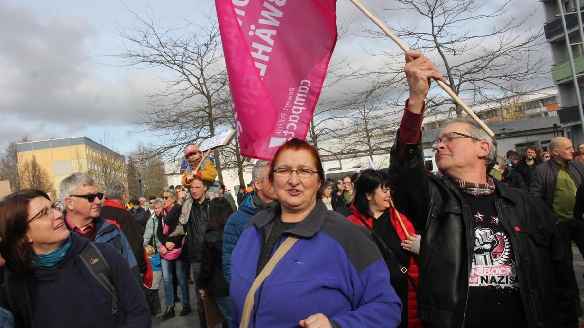 1400 Menschen setzen in Gotha ein starkes Zeichen gegen Rechtsextremismus und Faschismus