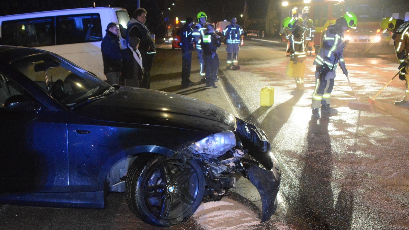 Polizei: B404 in Geesthacht nach Wendemanöver gesperrt