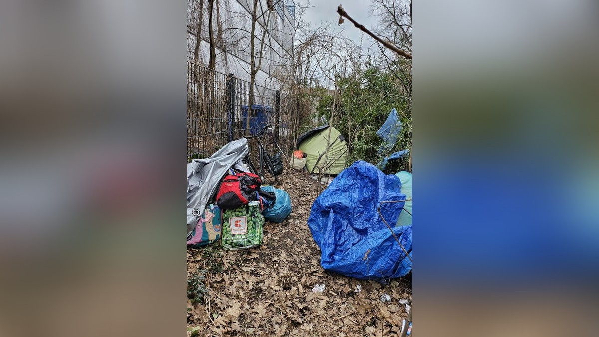 Wie die Bezirke mit den Zelten der Obdachlosen umgehen