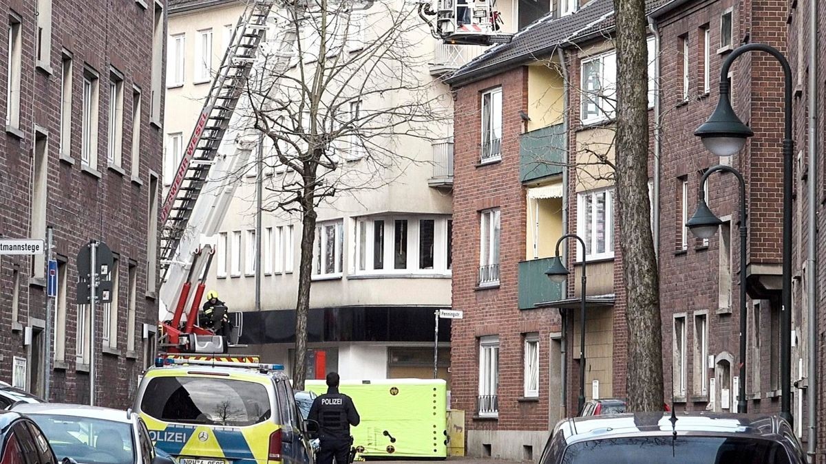 SEK-Einsatz in Mehrfamilienhaus in Wesel