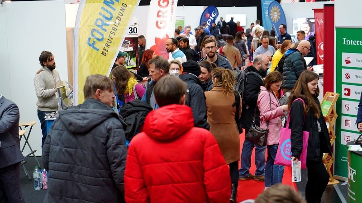 15. jobmesse berlin mit über 100 branchenübergreifenden Ausstellern
