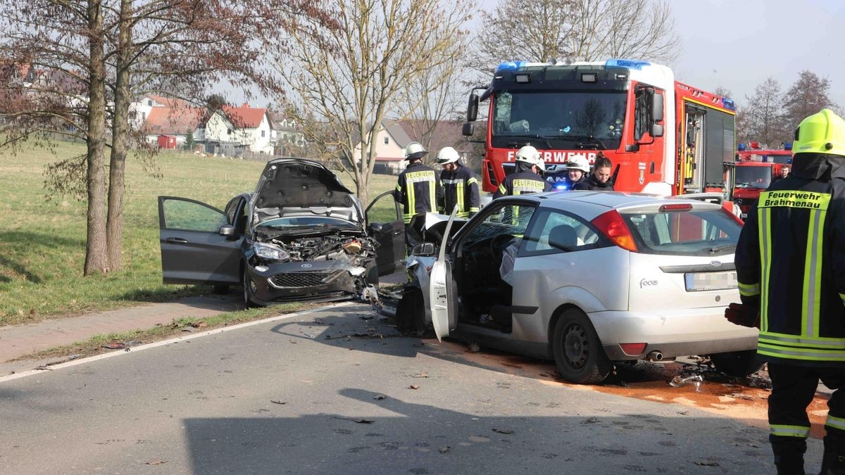 Drei Verletzte bei Frontal-Crash im Kreis Greiz