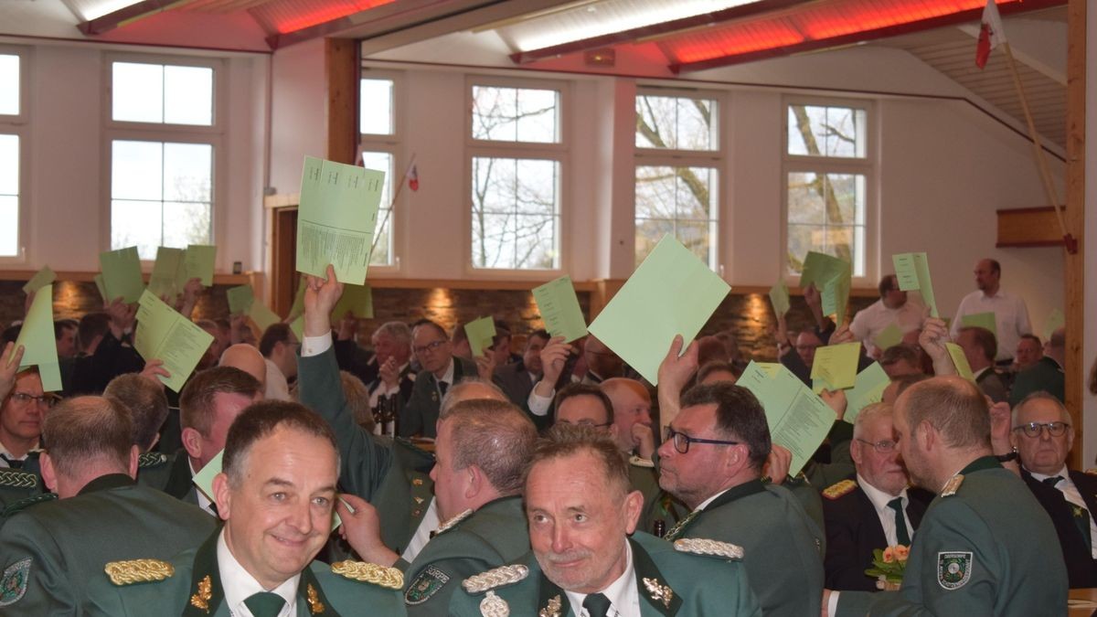 Schützen tagen in Reiste: Wird Schützenfest zum Ballermann?