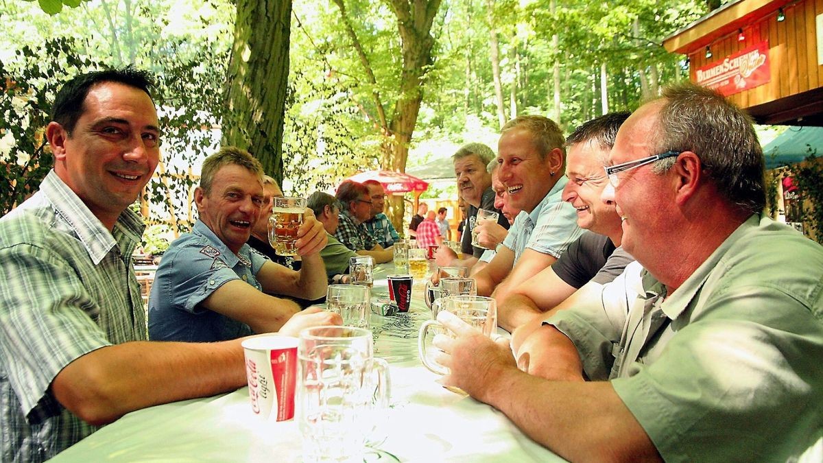 Neue Waldschänke Pfiffelbach und Häuslebauen in Oßmannstedt