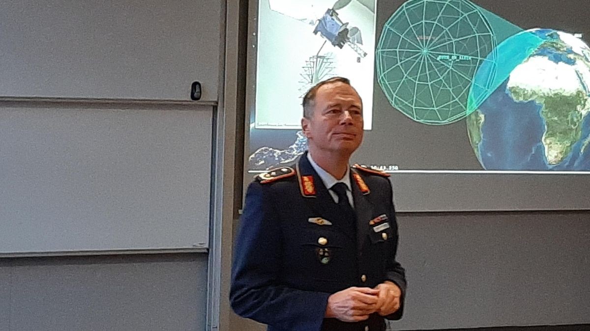 Bundeswehr-General: „Der Weltraum ist kein friedlicher Ort“