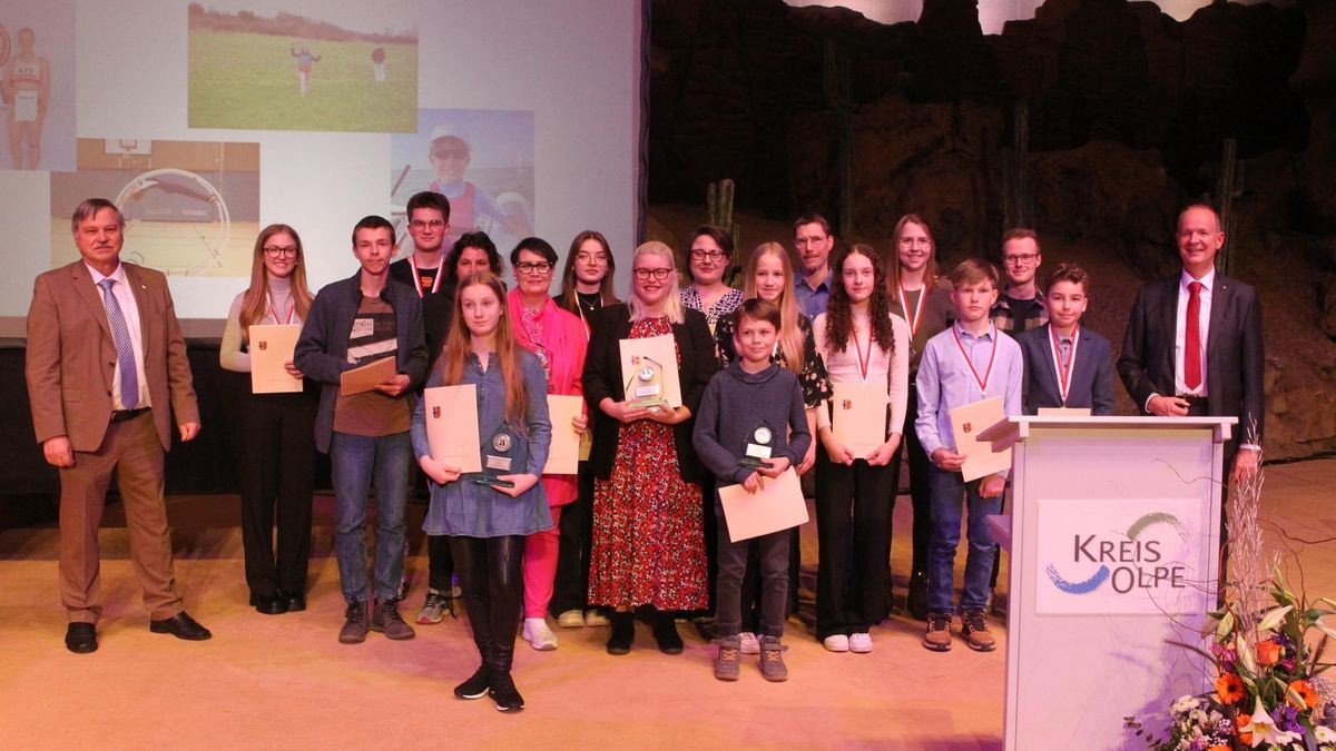Tapfer, mutig, kämpferisch: Kreis ehrt die besten Sportler