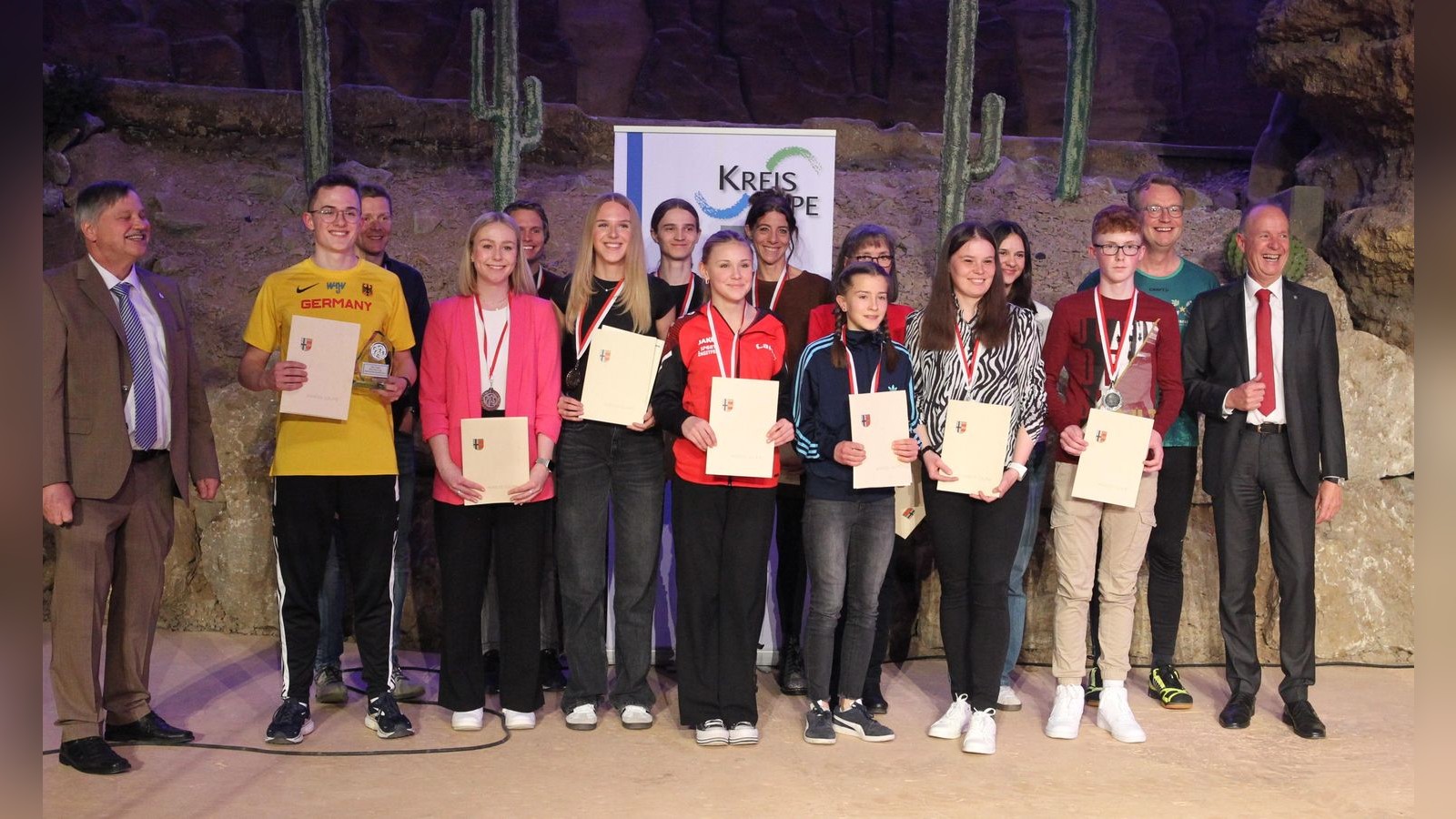 Tapfer, mutig, kämpferisch: Kreis ehrt die besten Sportler