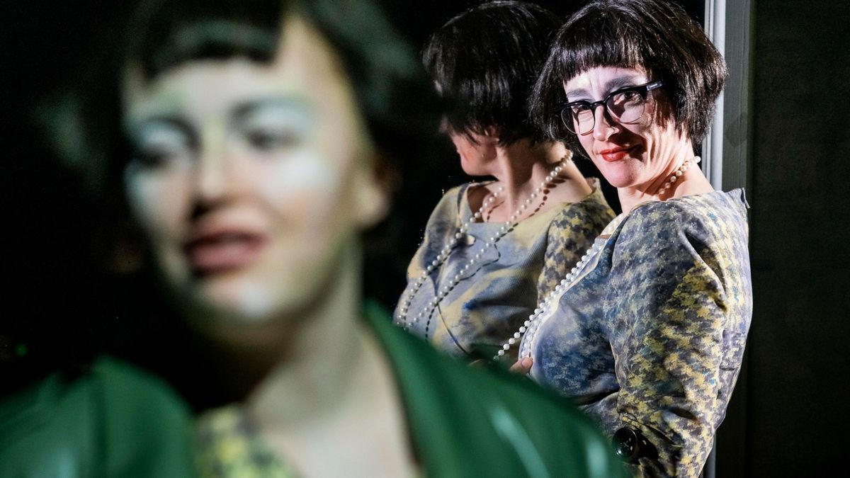 „Malina“ von Fritzi Wartenberg am Berliner Ensemble