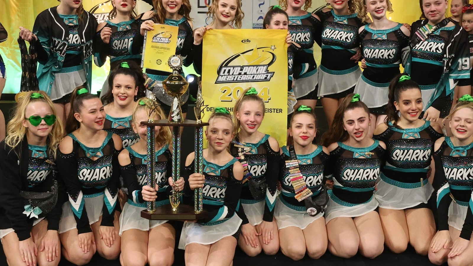 Cheerleading: Sensationeller Erfolg für die Sharks