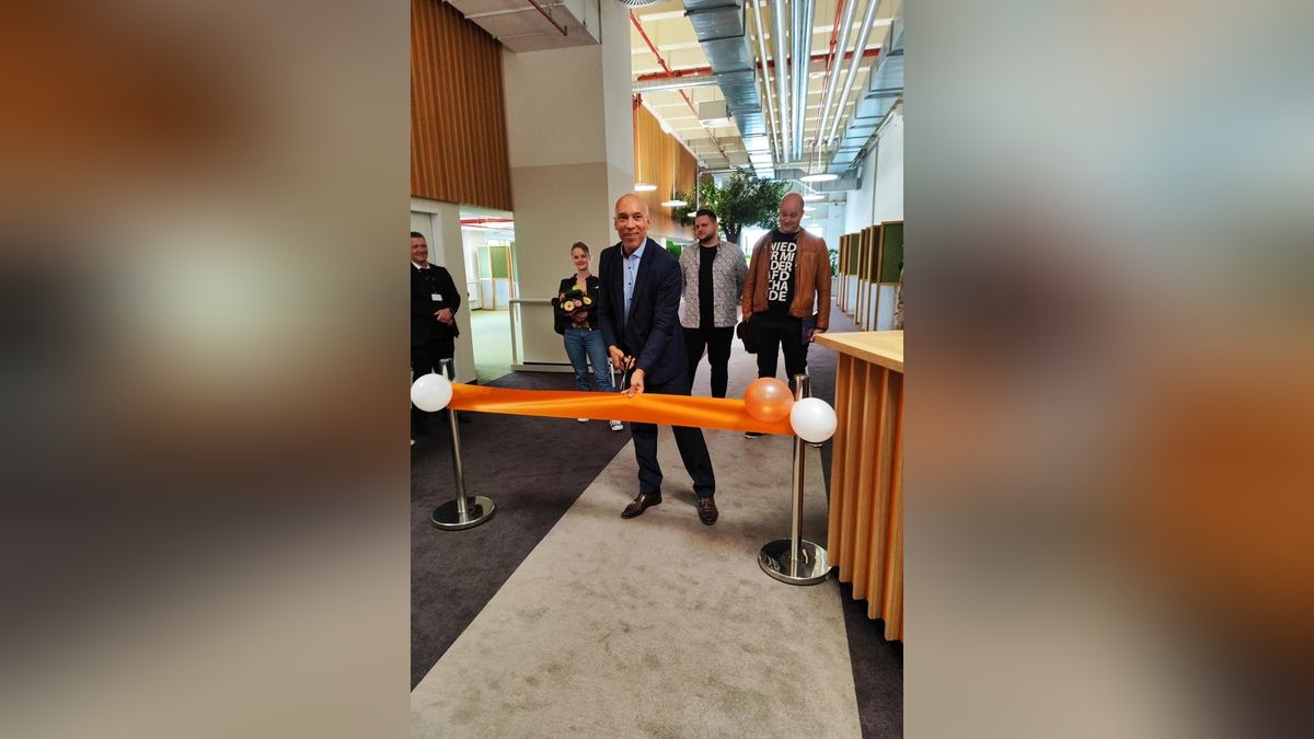 Das neue Jobcenter: Warum steht denn da ein Baum im Raum?