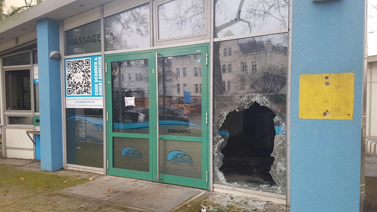 Berlin: So düster steht es um die Zukunft des Sommerbades Spucki