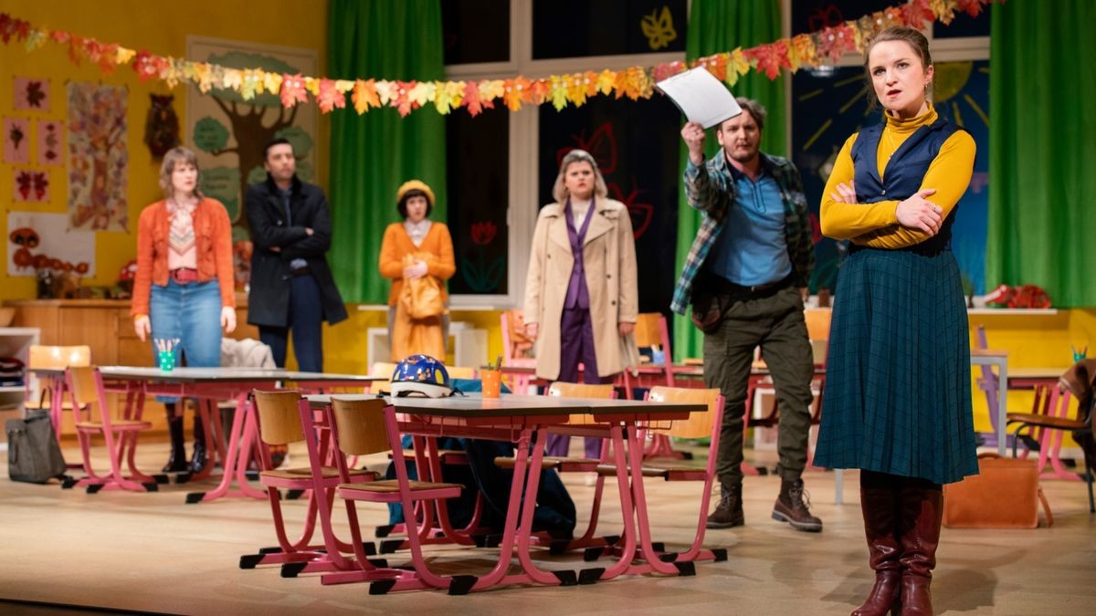 Misstrauensvotum scheitert lustig: „Frau Müller muss weg“ am ...