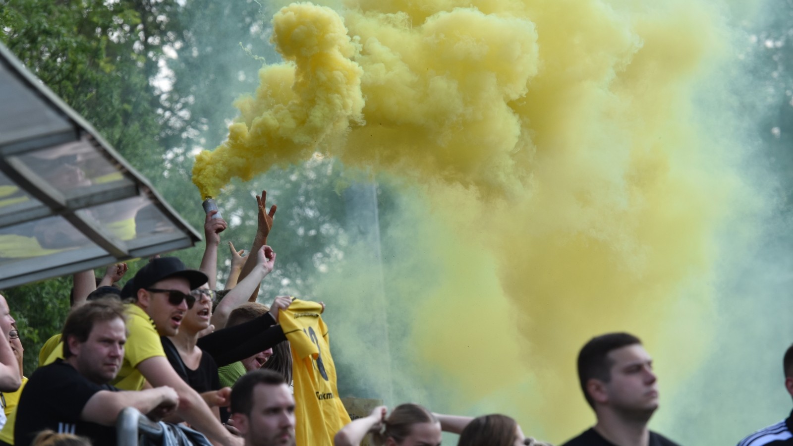 Pyro, 1000 Zuschauer, verrückte Finals – die besten 35 Fotos