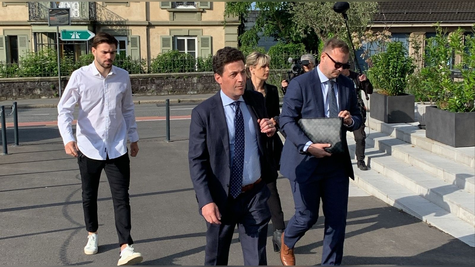 HSV: Mama Sanja & Co. – wer Mario Vuskovic beim Doping-Prozess hilft