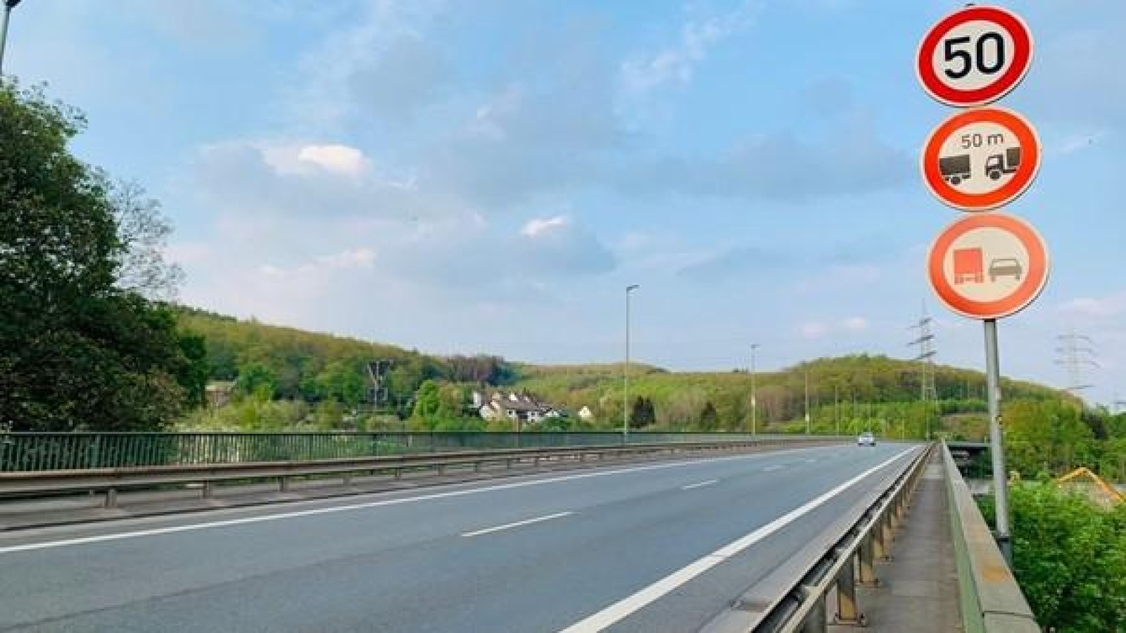 Marode Brücke in Siegen: Verkehrschaos nervt Anwohner tierisch - „Katastrophe!“