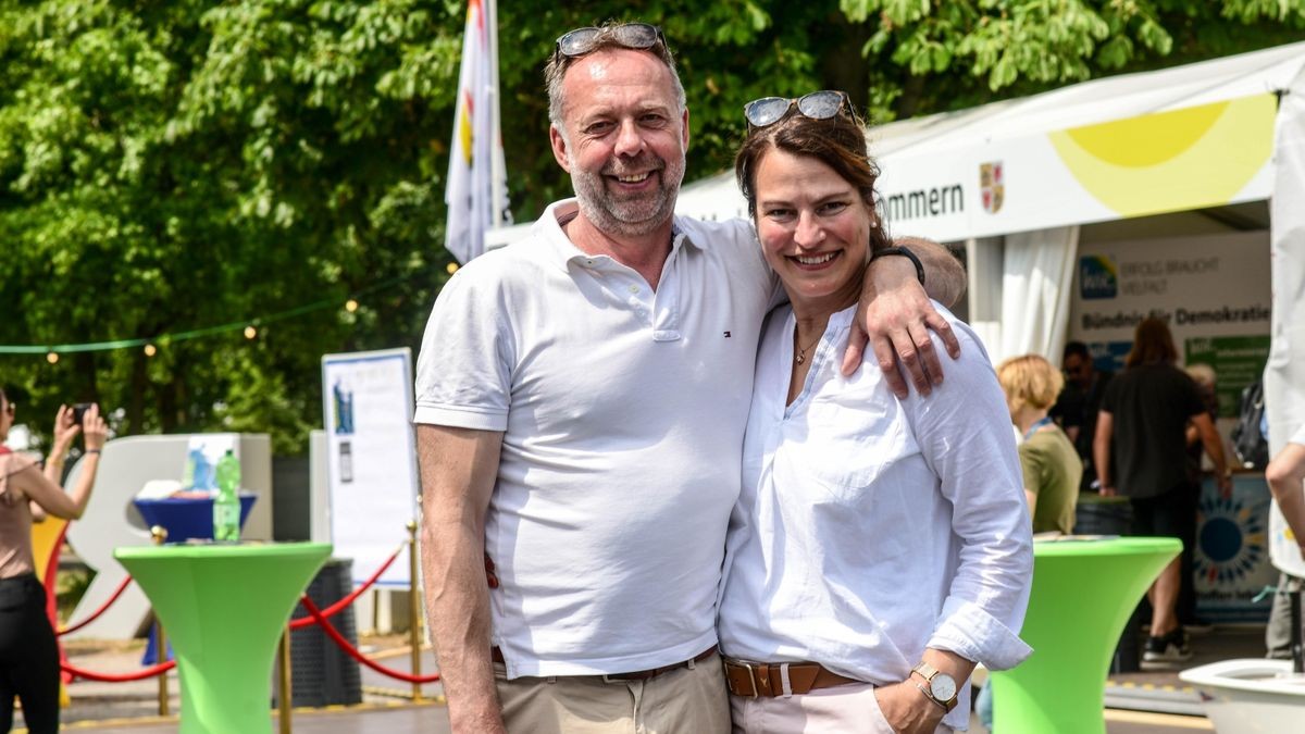 Das sagen Bürger beim Demokratiefest im Regierungsviertel