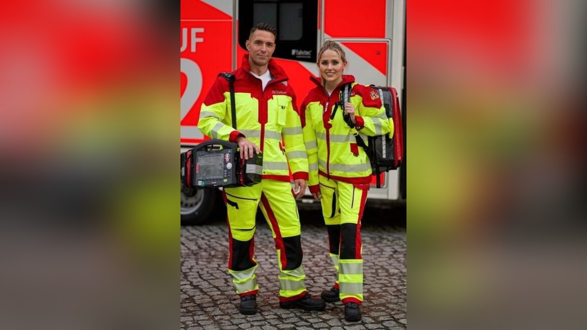 Neue Uniform der Berliner Feuerwehr – Detail sorgt für Häme