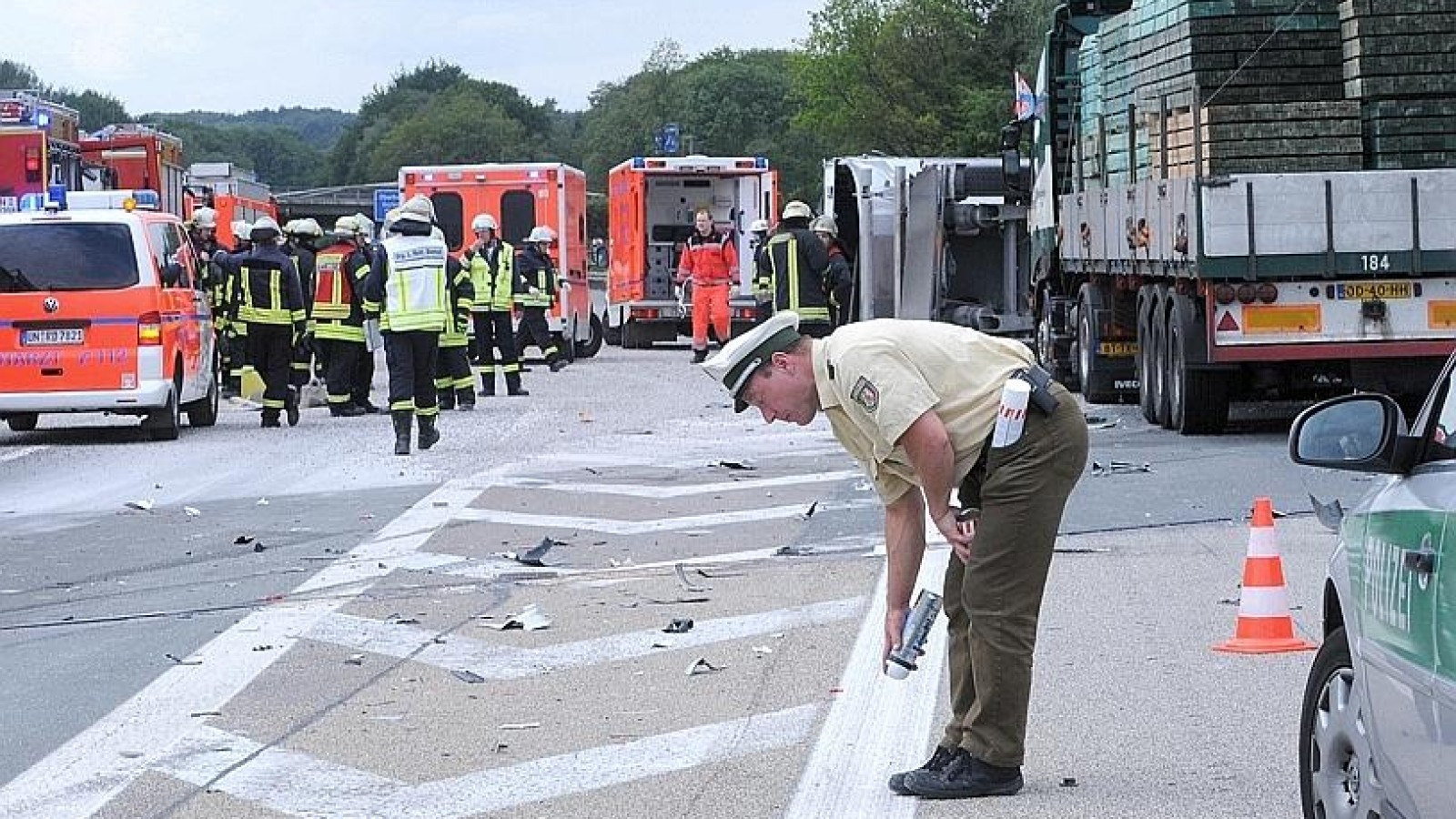 Beifahrer stirbt bei Unfall im Autobahnkreuz
