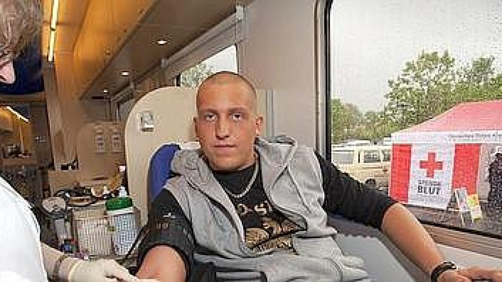 Kurzer Pikser am Schnellimbiss