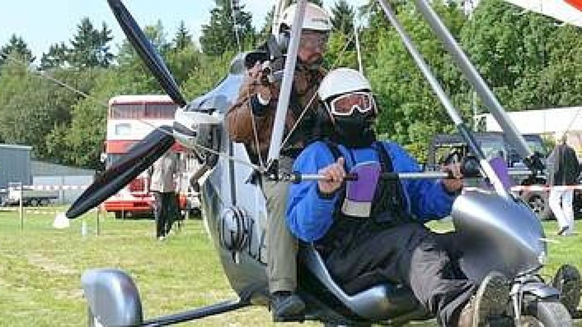 Mit dem Motorrad in die Lüfte