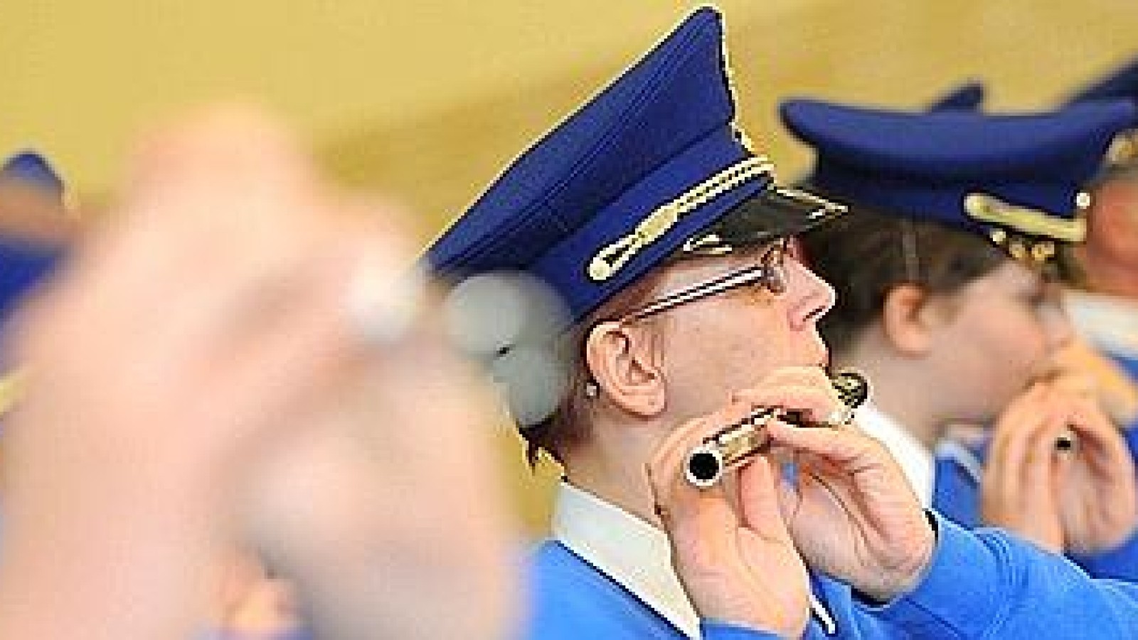 Doppelfeier mit Pauken und Trompeten