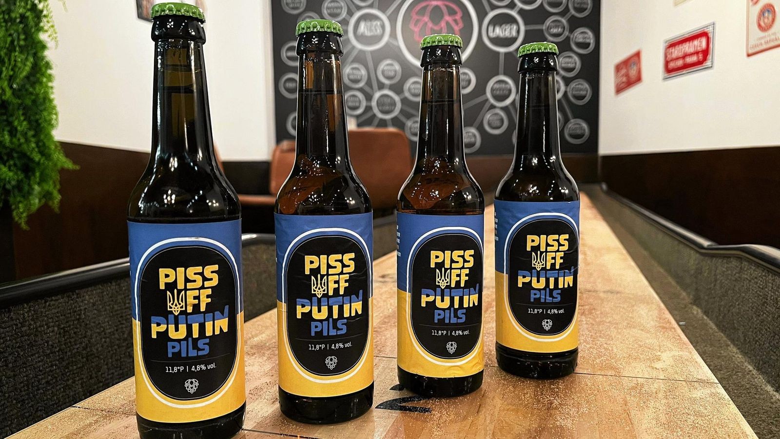 „Piss off Putin“-Bier: „Miss Hops“ sammelt für die Ukraine