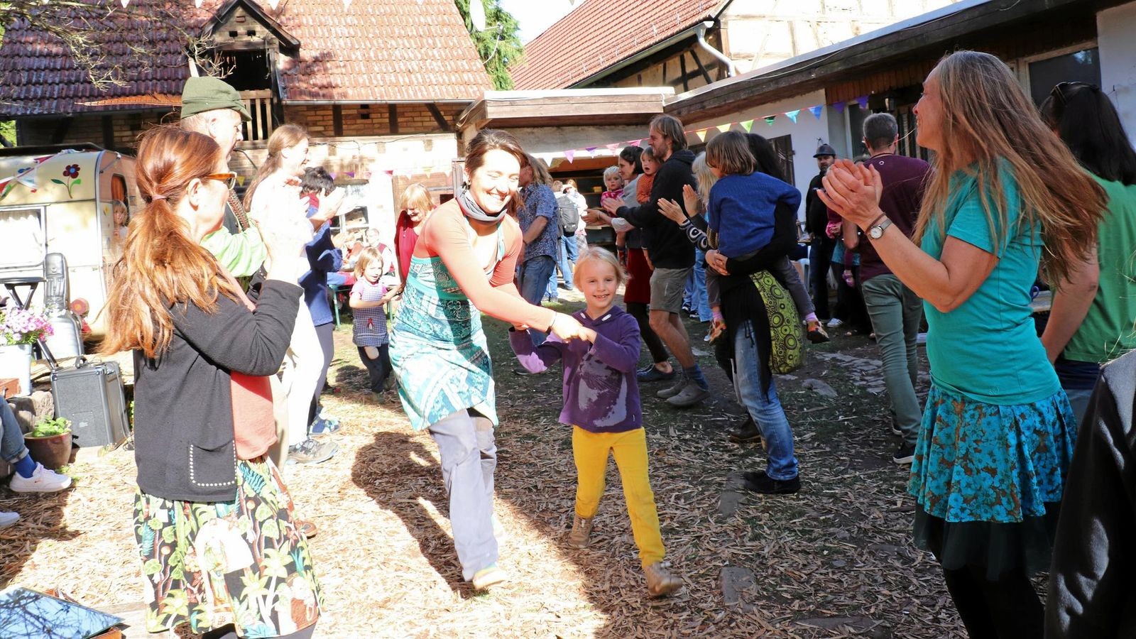 Eine Vision wird Wirklichkeit: Freie Talschule Tonndorf feiert Eröffnungsfest