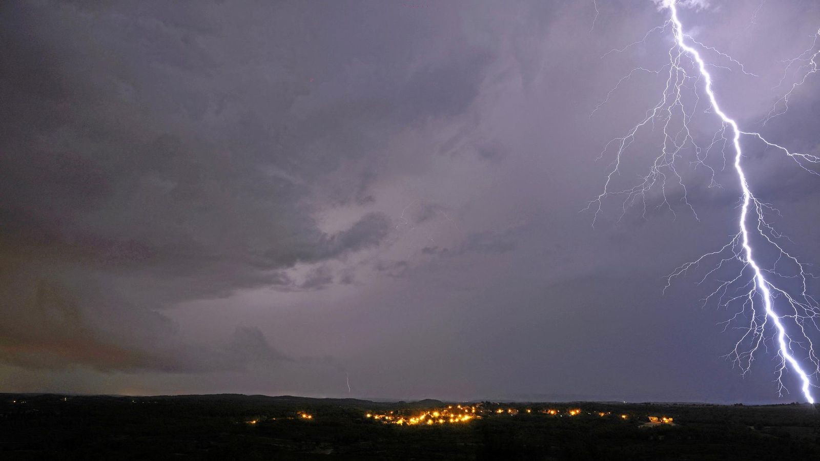 DWD warnt vor Gewitter und Starkregen im Raum Osterode