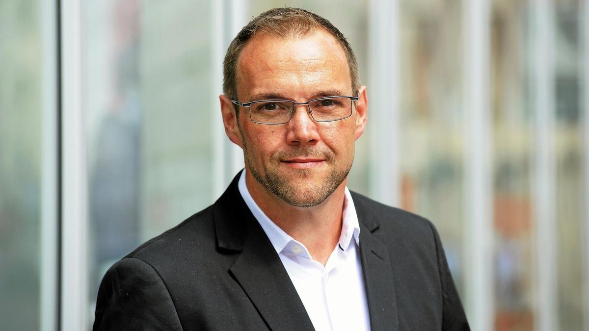 Hart im Wind mit dem Rad