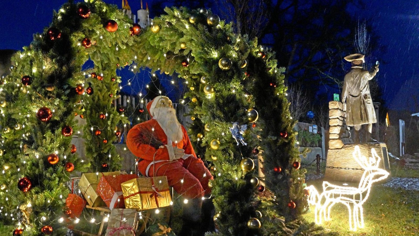 Pohlitz strahlt mit vielen Lichtern