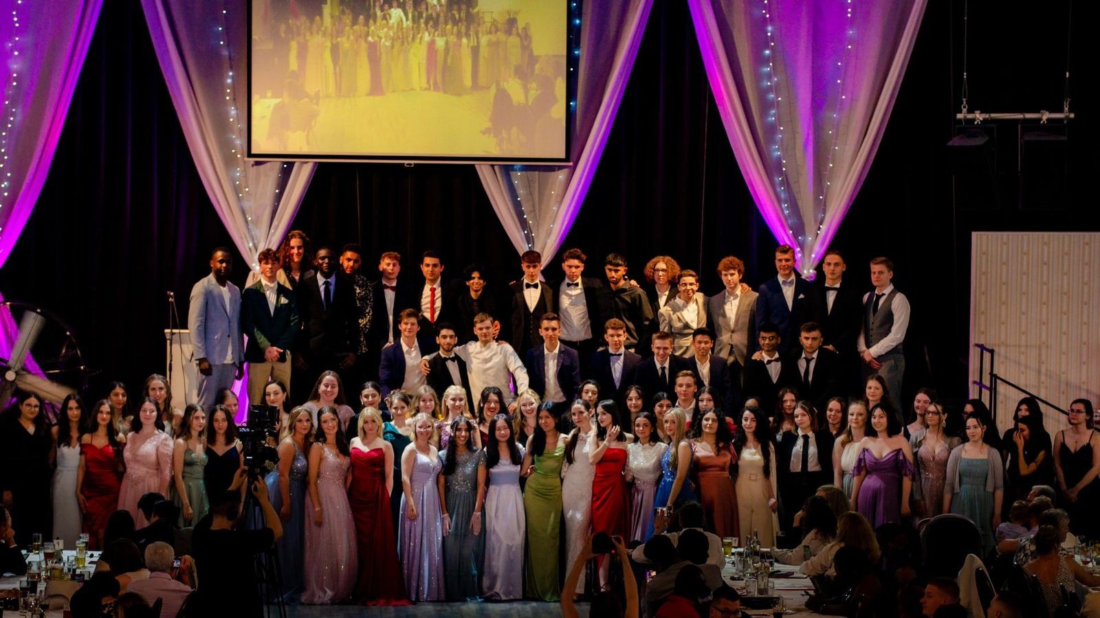 Abitur 2022 in Oberhausen: Fotos und Namen der Abiturienten