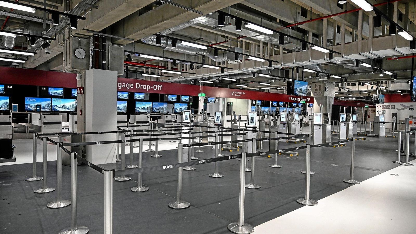 Flughafen BER: Terminal 2 startet mit Ryanair-Flügen - Das müssen ...