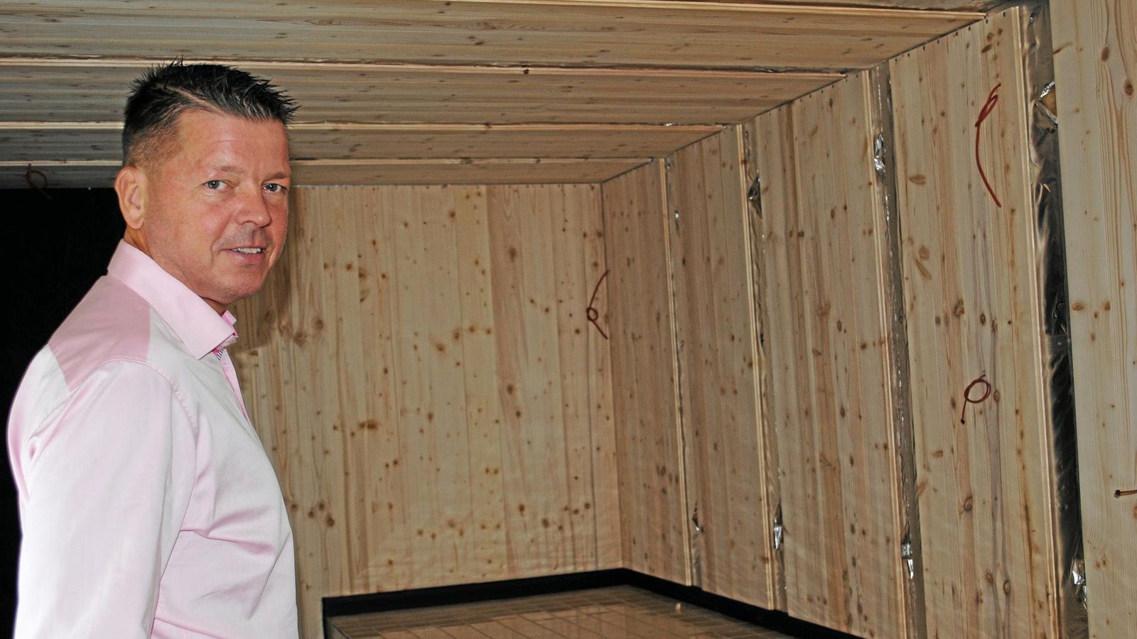 Textilfreies Baden bei Kerzenschein im Nordhäuser Jugendstilbad