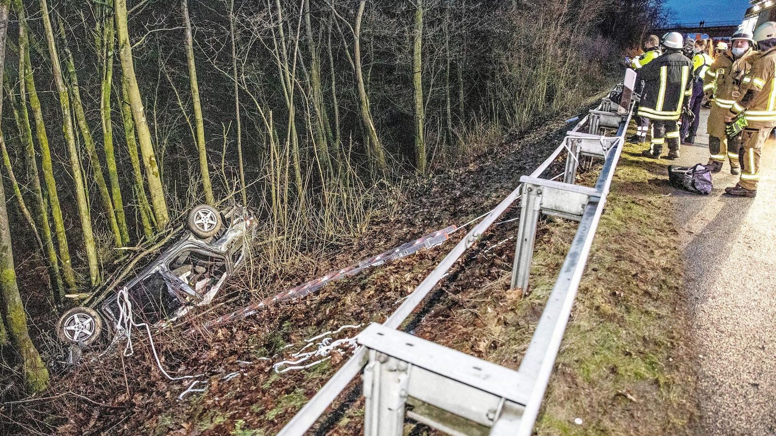 A 4 bei Olpe: Autofahrer (52) nach schwerem Unfall gestorben