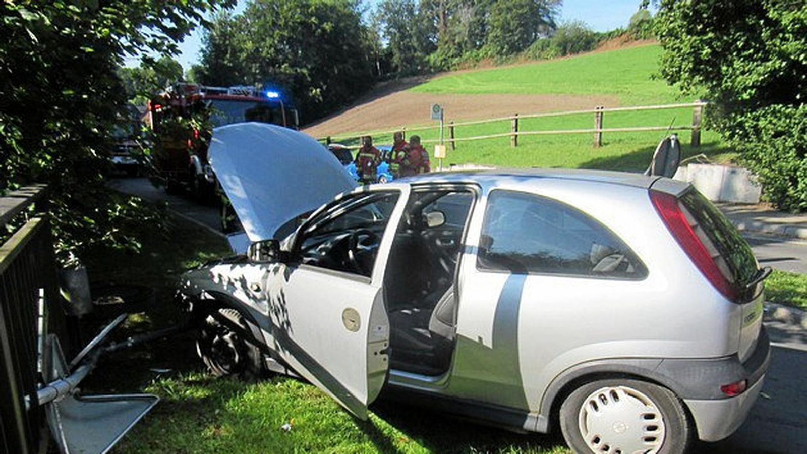 Velbert: 71-jährige Autofahrerin bei Unfall schwer verletzt