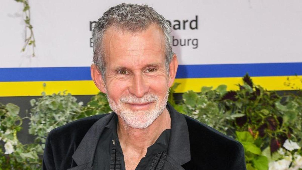 Schauspieler Ulrich Matthes sieht das Kino nicht vor dem Aus