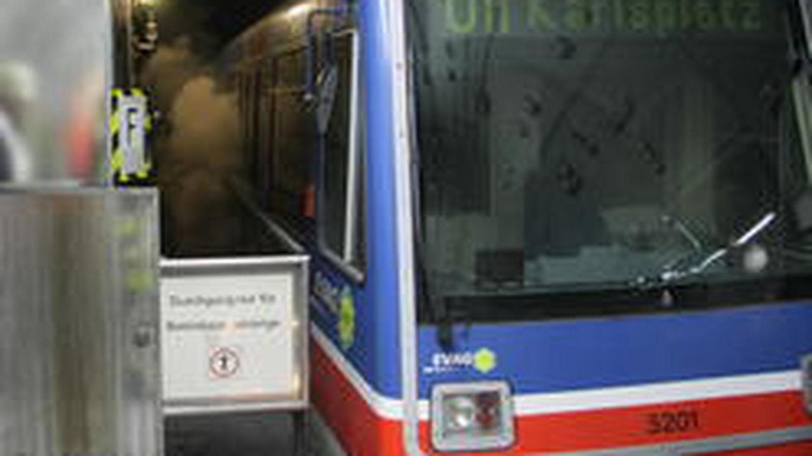 U-Bahn kurz vor Hauptbahnhof entgleist