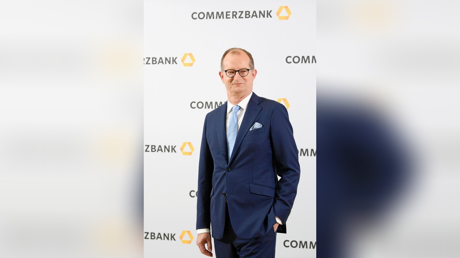 Commerzbank übernimmt Comdirect: Was wird aus der Quickborn-Zentrale